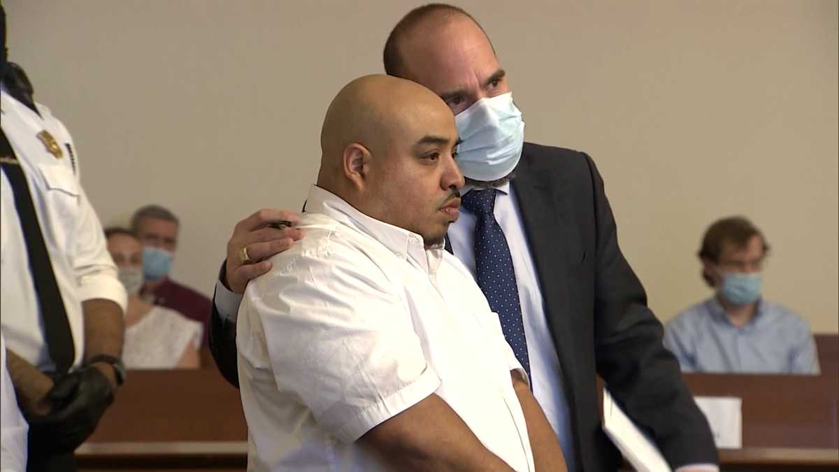 Boston bouncer charged with murder in stabbing of Marine