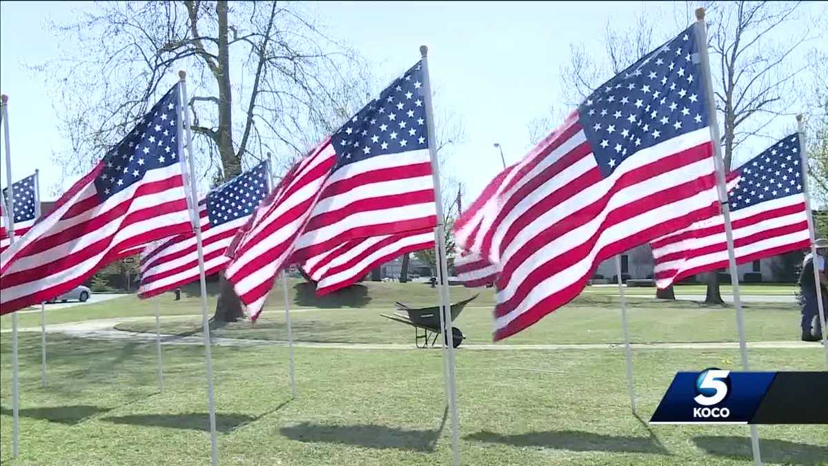 Pres. Trump suggests making desecrating American flag punishable by 1 ...