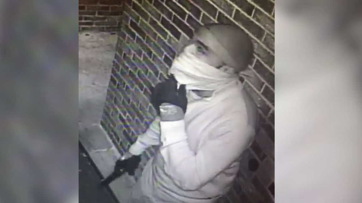 Armed robbery of women who were cleaning doctors’ office is caught on ...