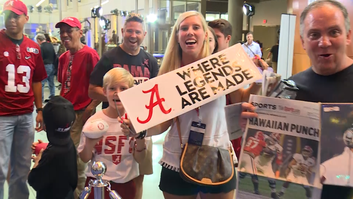 Fans try to solve the Alabama QB question at SEC Media Days