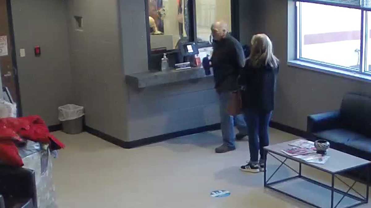 Video shows Barnett turn self in, get booked into jail