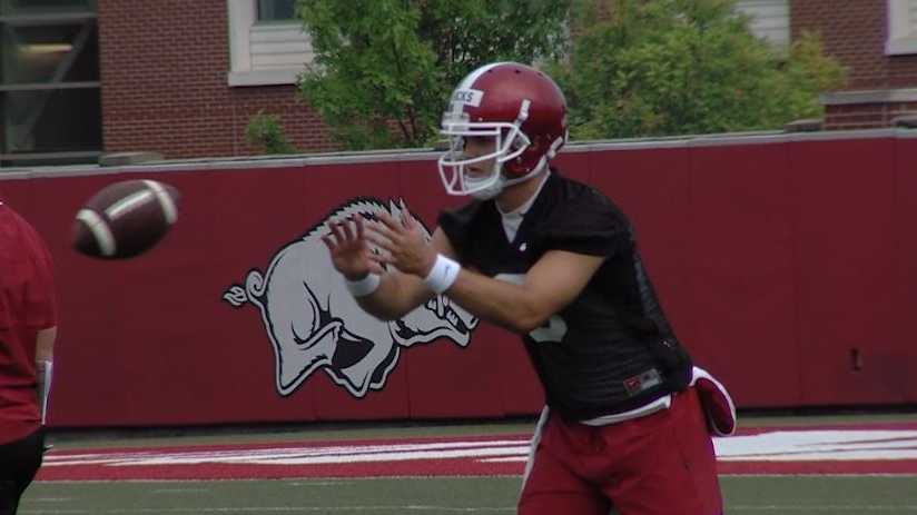 Ben Hicks prepares to lead Hogs for the first time