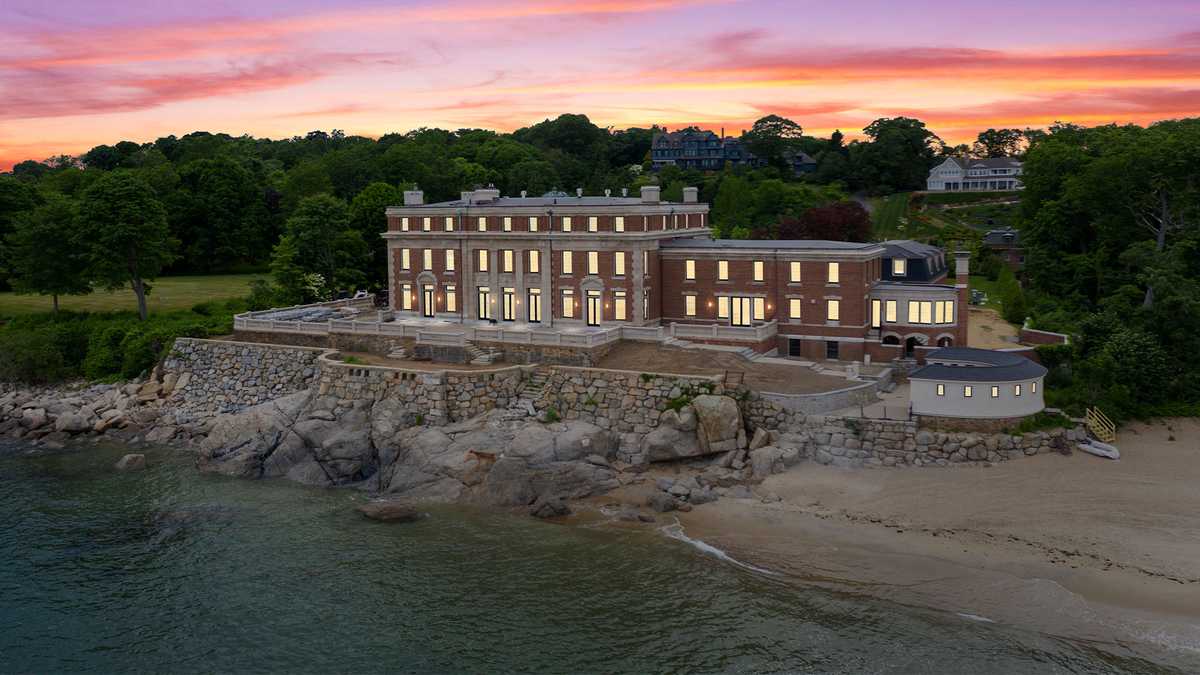 North Shore waterfront mansion sells for more than $18 million