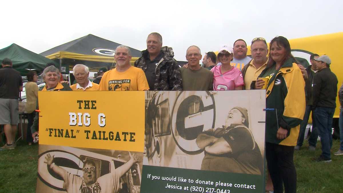 1 Final Tailgate: The Big 'G' returns to Lambeau Field lots