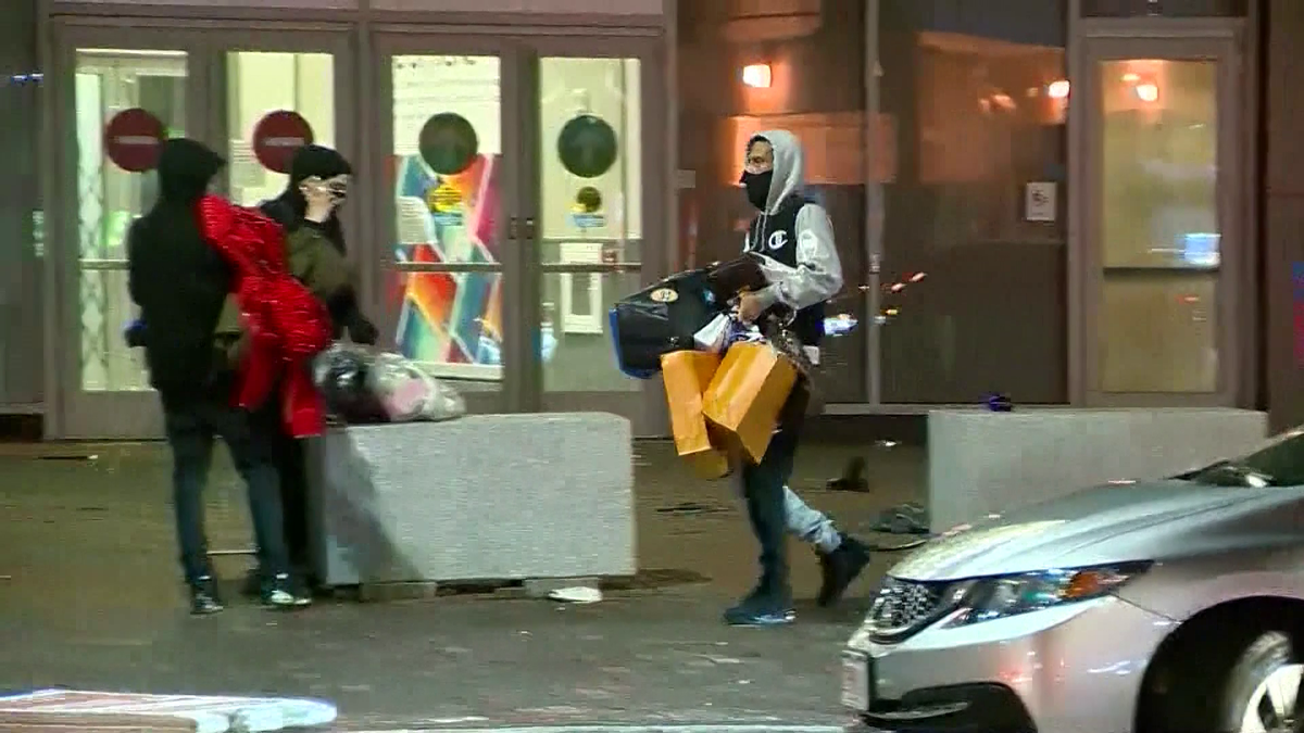 5 Investigates: Inside look at Sunday night's violence in Boston 5 Investigates: Inside look at Sunday night's violence in Boston