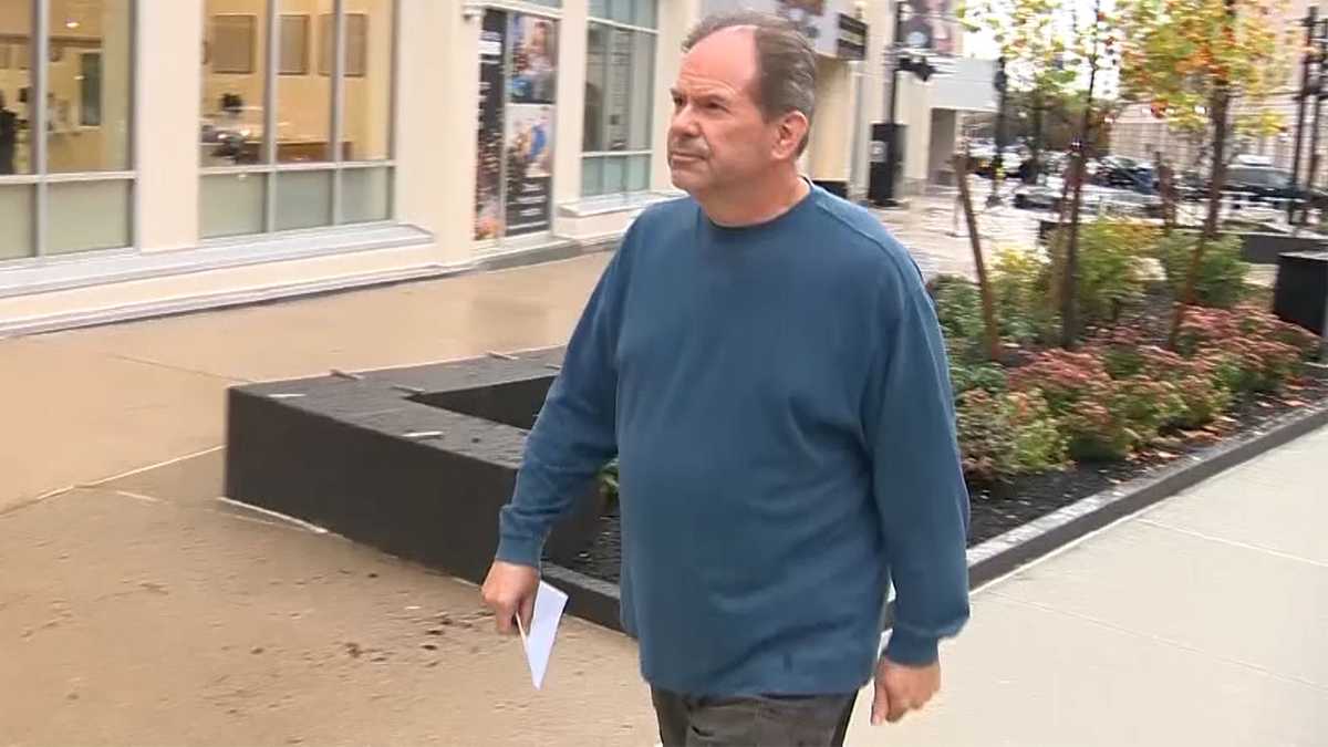 Mentor for Mass. robotics team arrested on child porn charges