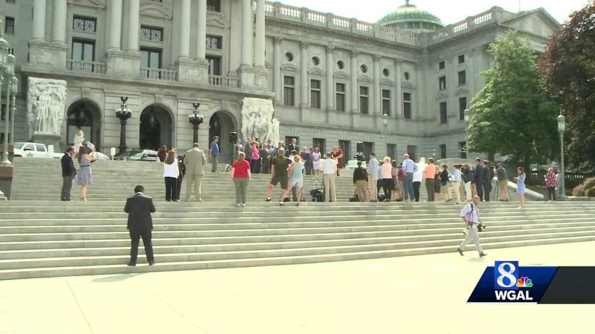 Group rallies against tolling Pennsylvania bridges