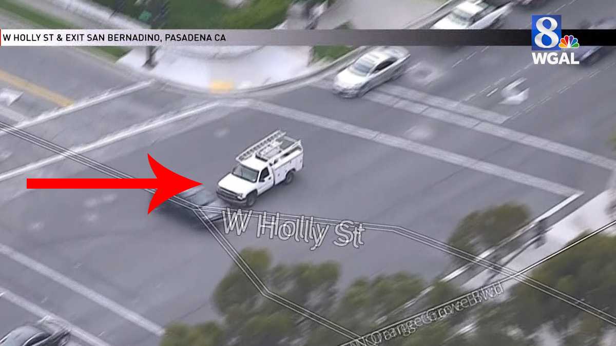 Video Stolen Truck Slams Into Suv In Pasadena California Chase