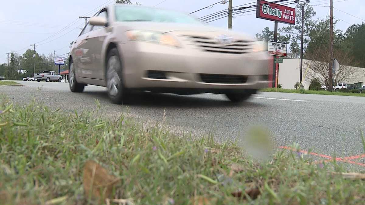 Lowcountry police chase results in 2 crashes, 1 person killed