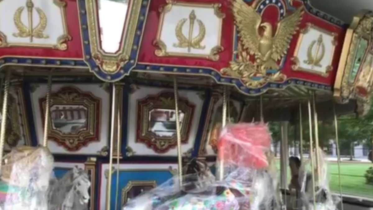 Carousel arrives at Myriad Gardens in Oklahoma City