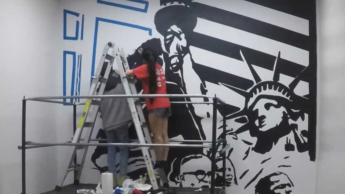 Cedarburg sophomores aim to inspire with civil rights mural