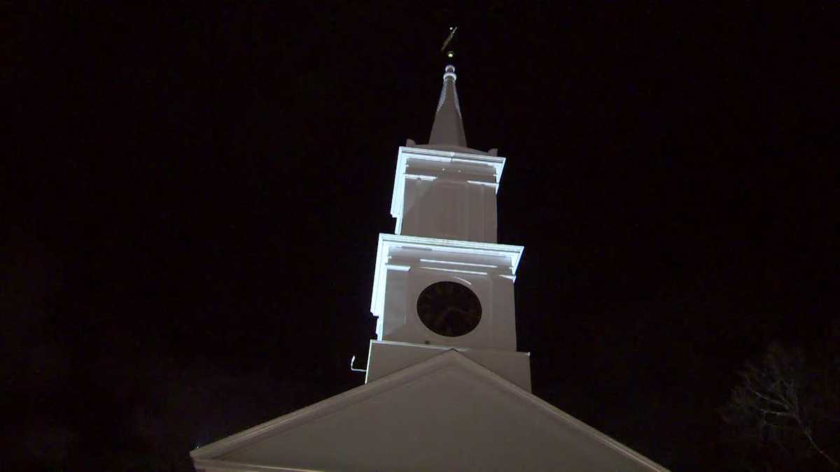 Residents fight plan to build cell antenna in historic church steeple