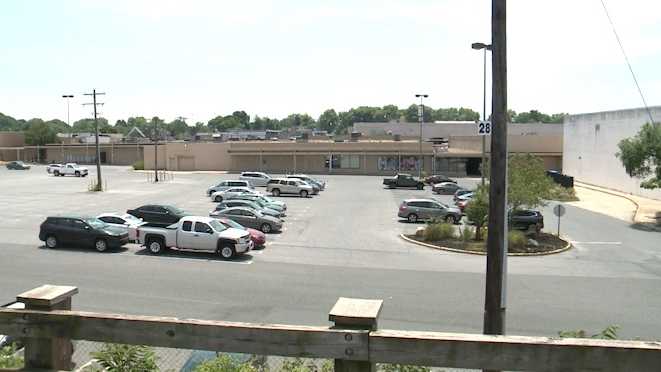 Dauphin County's Colonial Park Mall sold for $8.8M