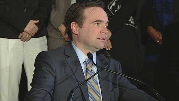 Councilman says Mayor John Cranley tried to bribe him for support