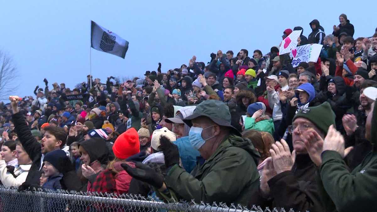 Portland Hearts of Pine win their debut game as thousands watch