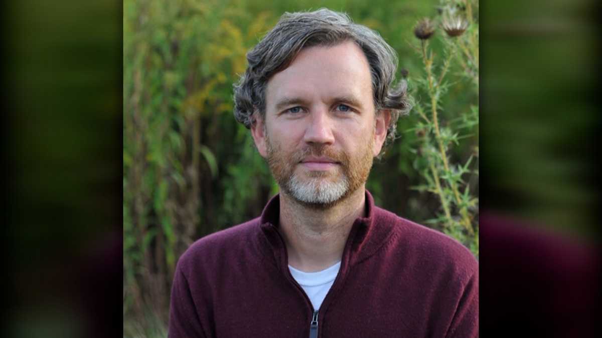 Boston University professor falls to his death during run in city