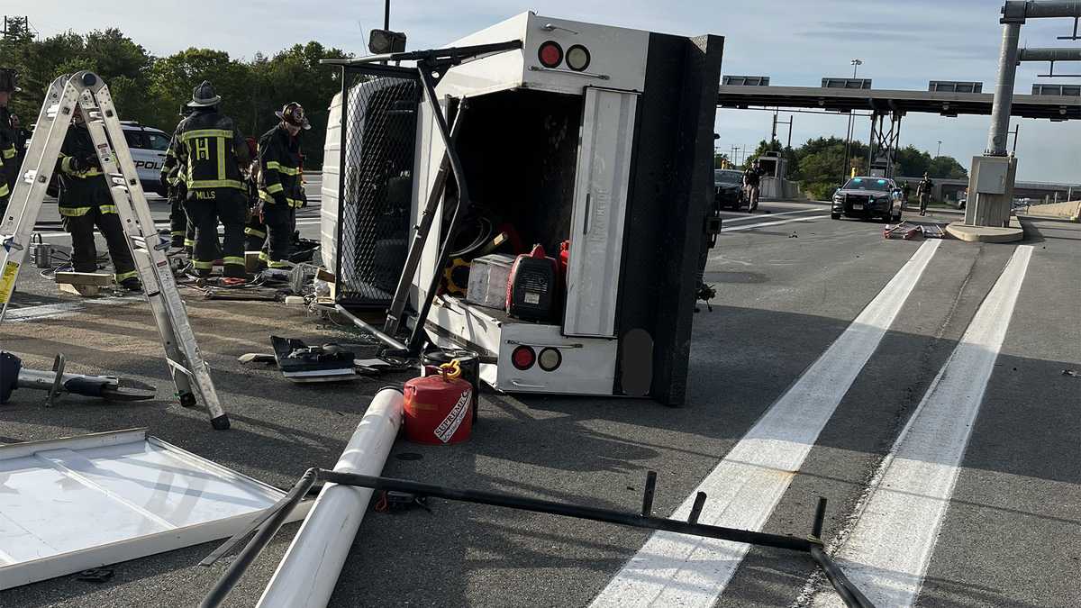 Mass Man Killed In Rollover Crash At Hampton Toll Plaza In Nh