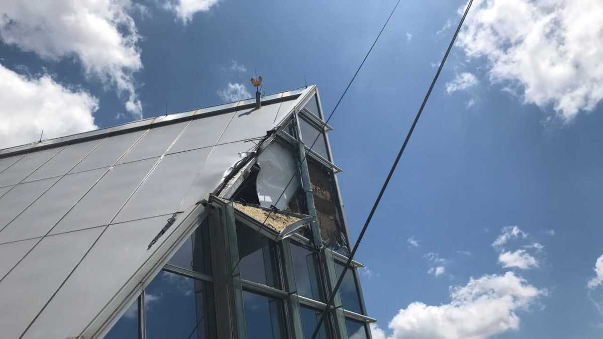Photos show damage at Devon Tower after window-washers' harrowing rescue