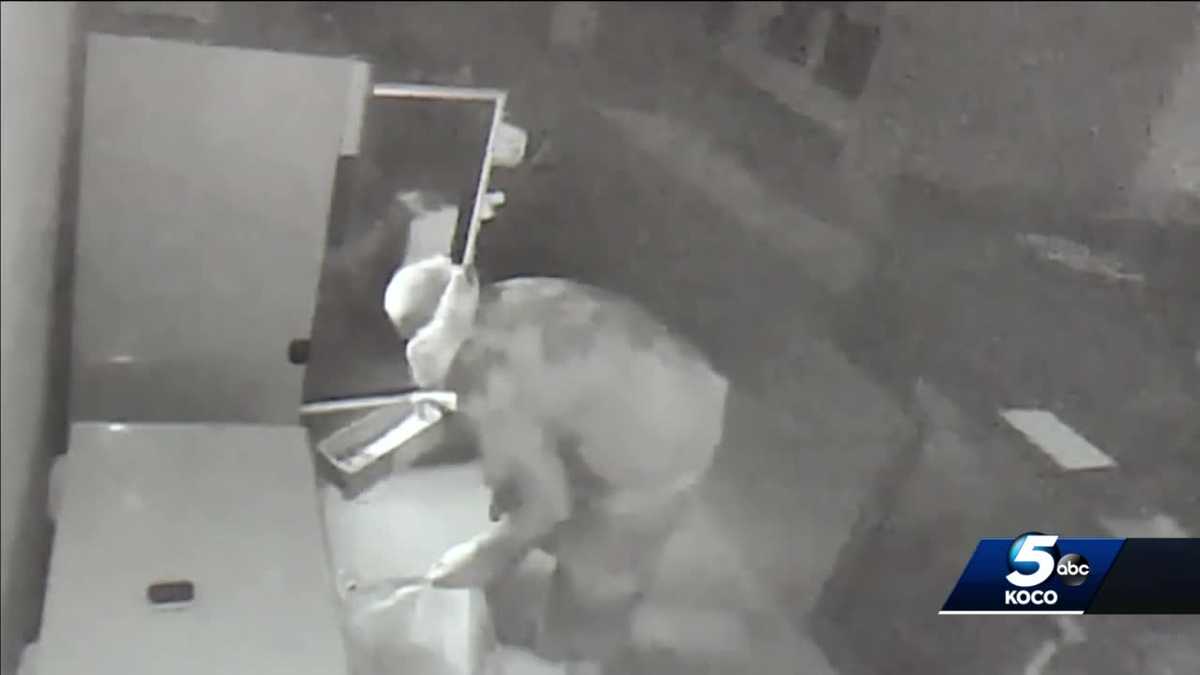 Man with plastic bag on head steals over $30K worth of products from ... Man with plastic bag on head steals over $30K worth of products from ...