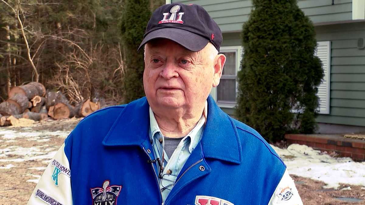 New England man intends to keep perfect Super Bowl streak alive