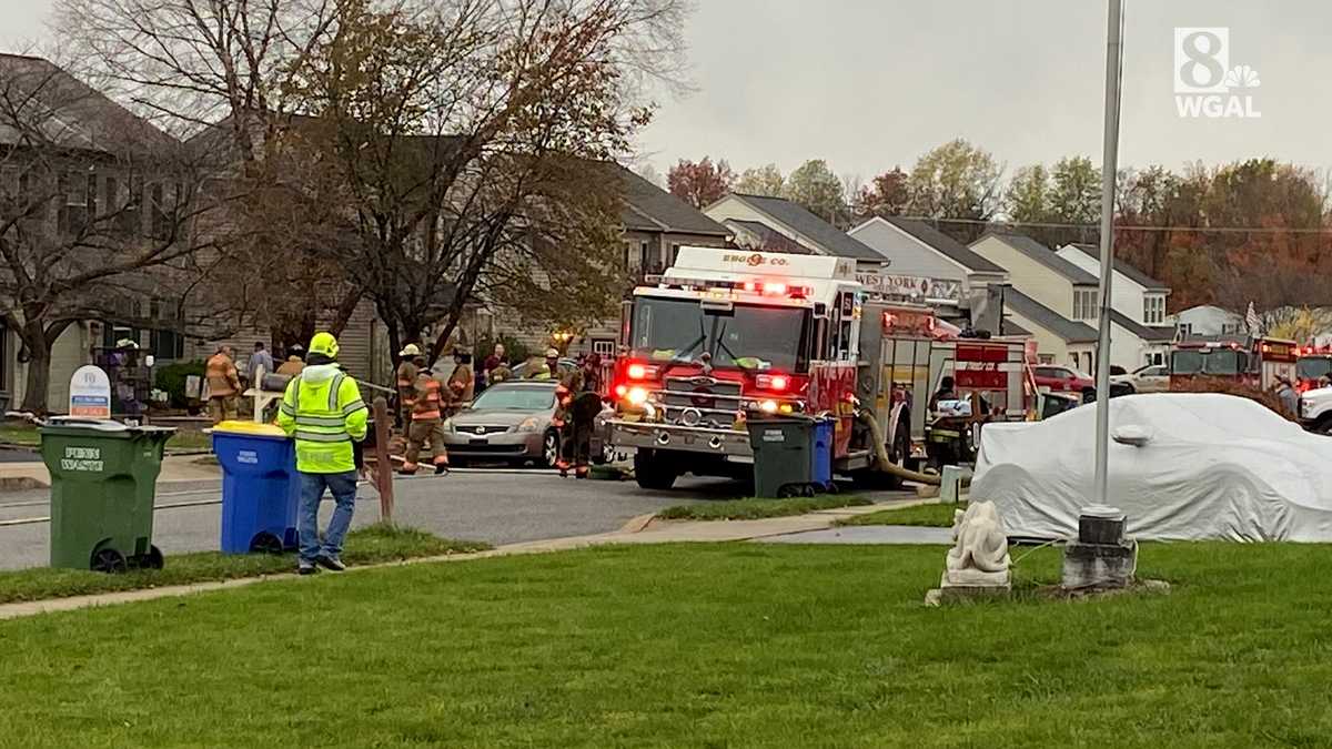 York County, Pa.: Crews battle house fire