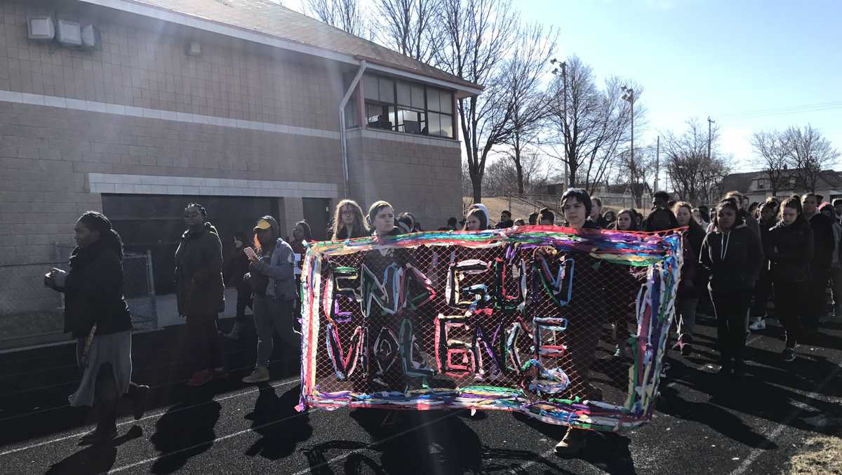 Milwaukee-area students take part in national walk-out