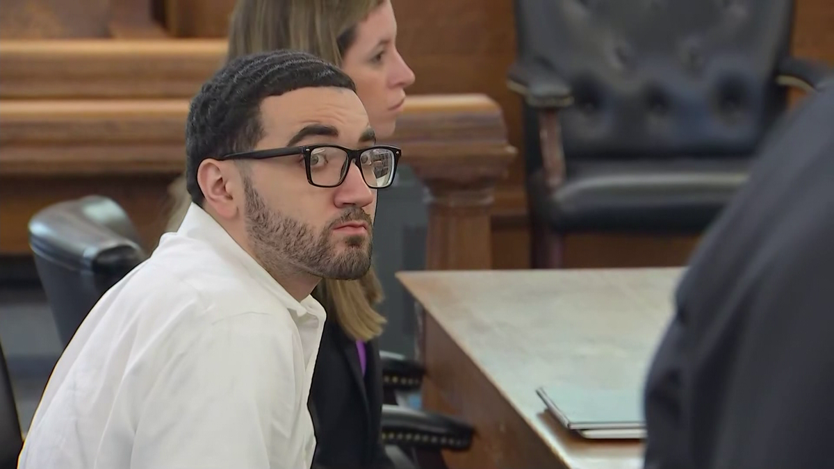 Deliberations continue in trial of Emanuel Lopes