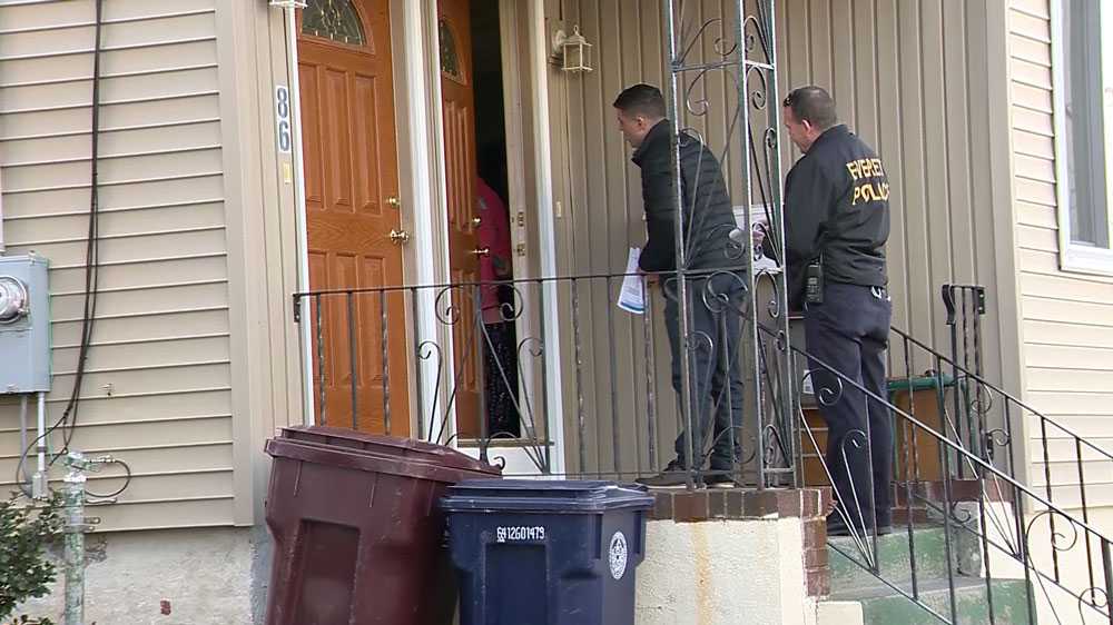 Police searching for suspect in 'random' fatal stabbing in Everett