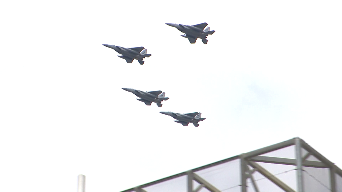 Jets fly over Mass. hospitals to honor health care workers