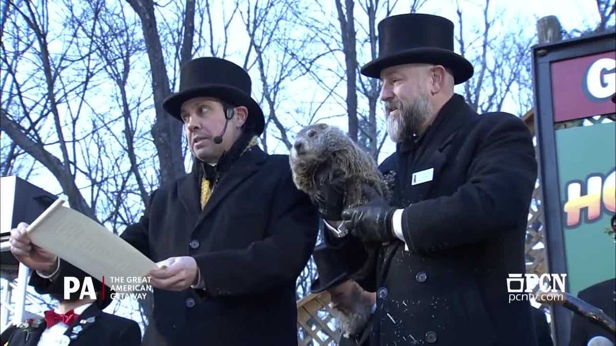 Groundhog Day: Punxsutawney Phil makes his prediction