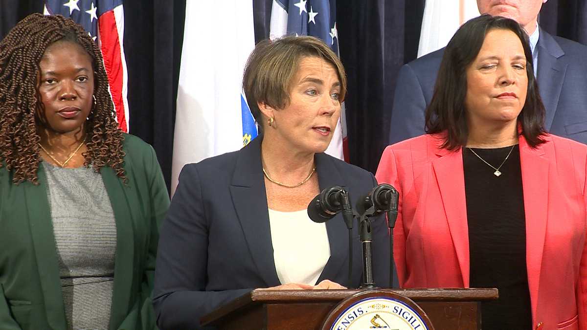 Governor declares emergency in Mass. over migrant shelter crisis