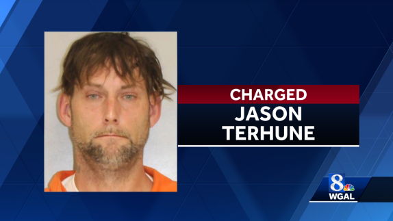 Man charged with burglarizing Waynesboro apartment building