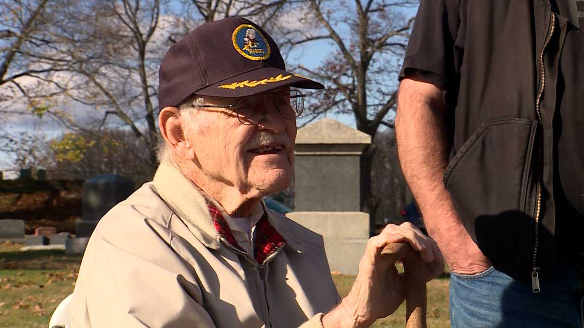 102-year-old WWII veteran among attendees of Westbrook ceremony