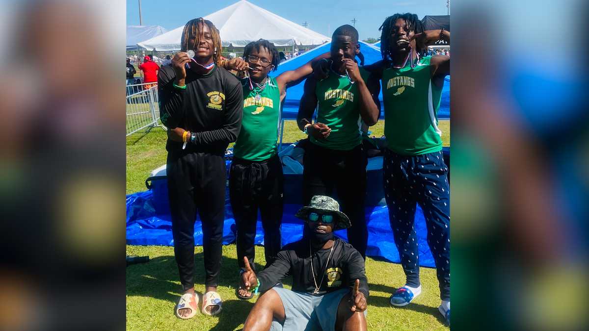 Jackson-Olin High School sprint runners end track season ranked second ...