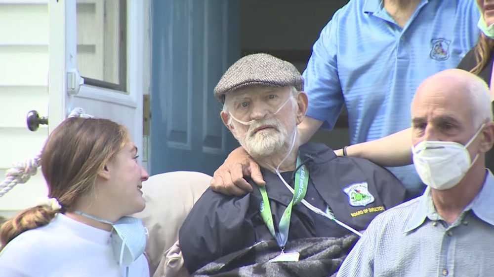 Special salute to retired Boston police detective amid pandemic