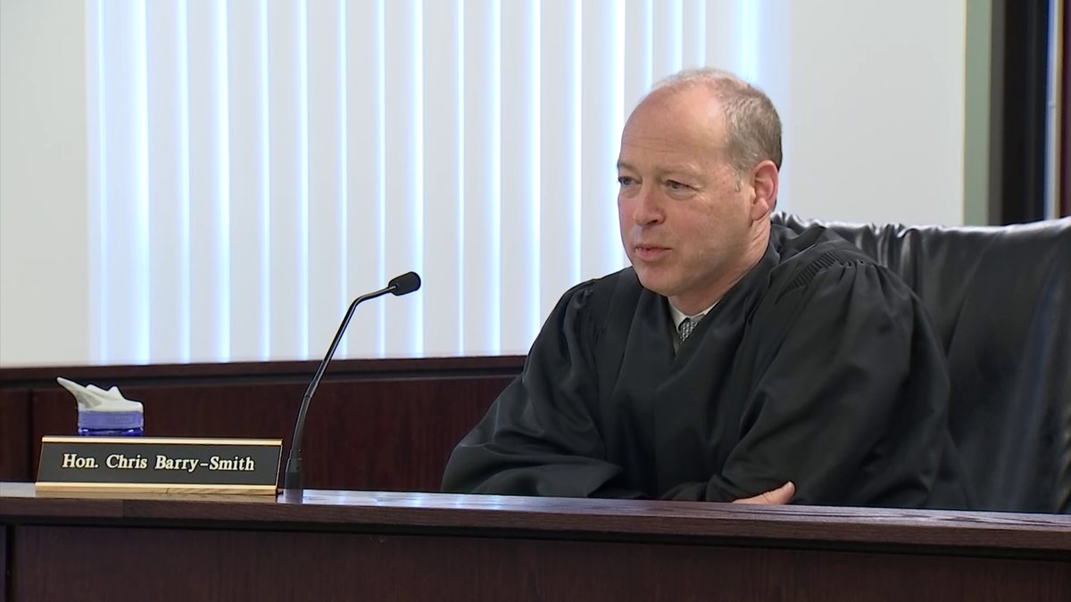 Students voice support for Newton teachers ahead of court hearing