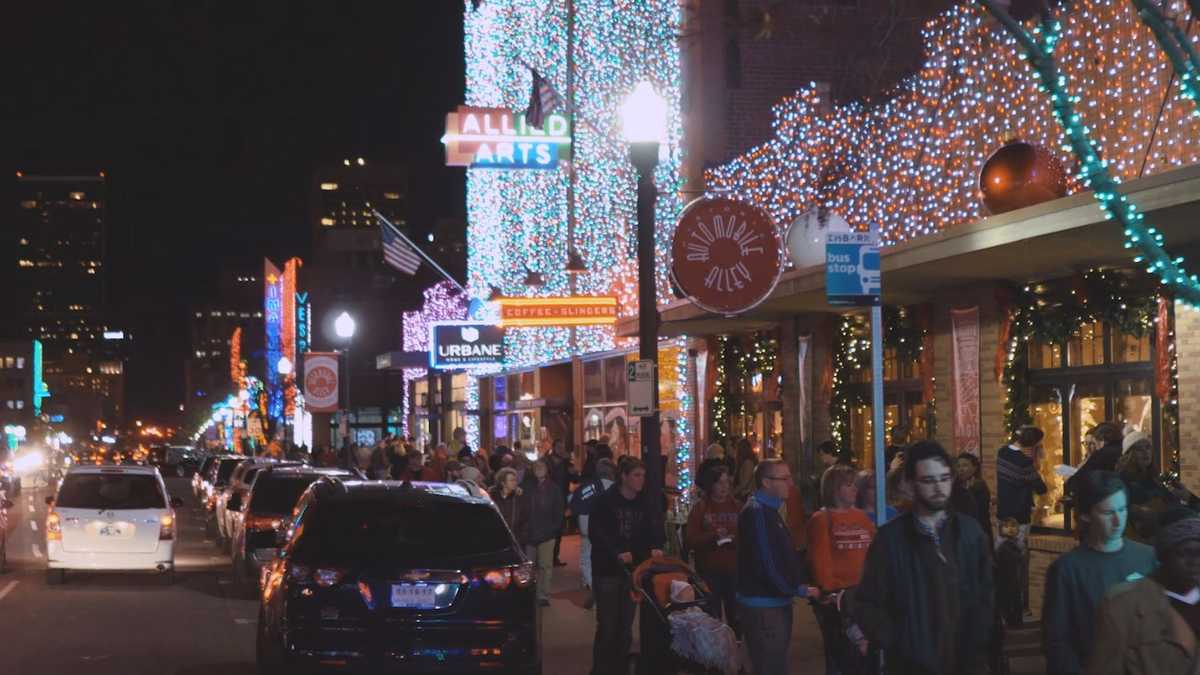 Automobile Alley to be decked out in Christmas lights this weekend