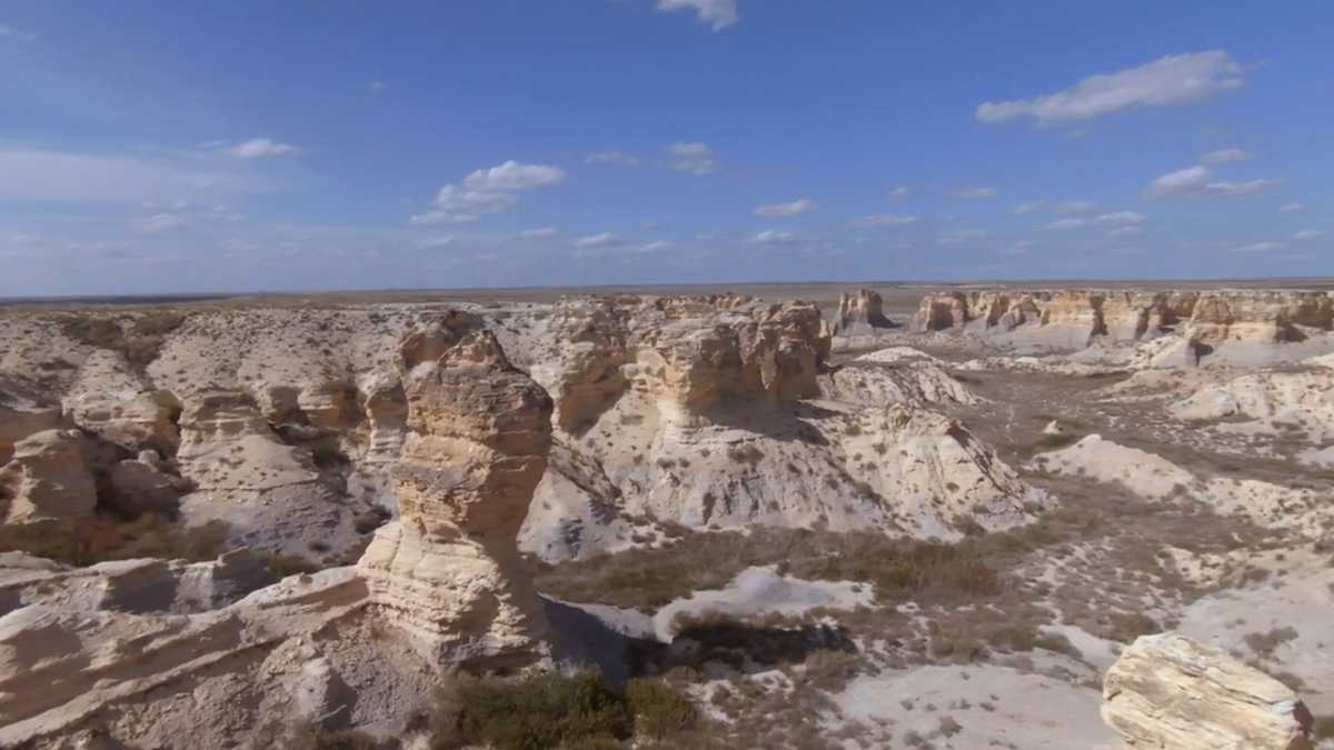 Explore Outdoors: Little Jerusalem Badlands State Park rivals national ...