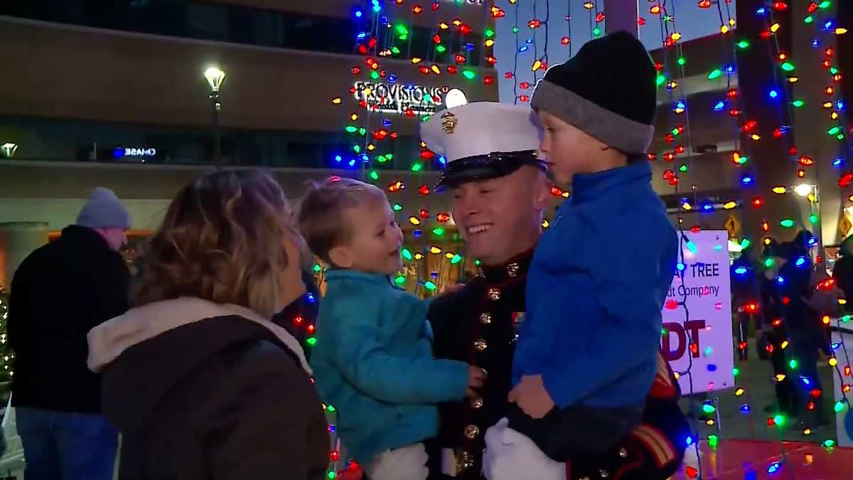 5-year-old writes to Santa for his deployed dad to come home for ...
