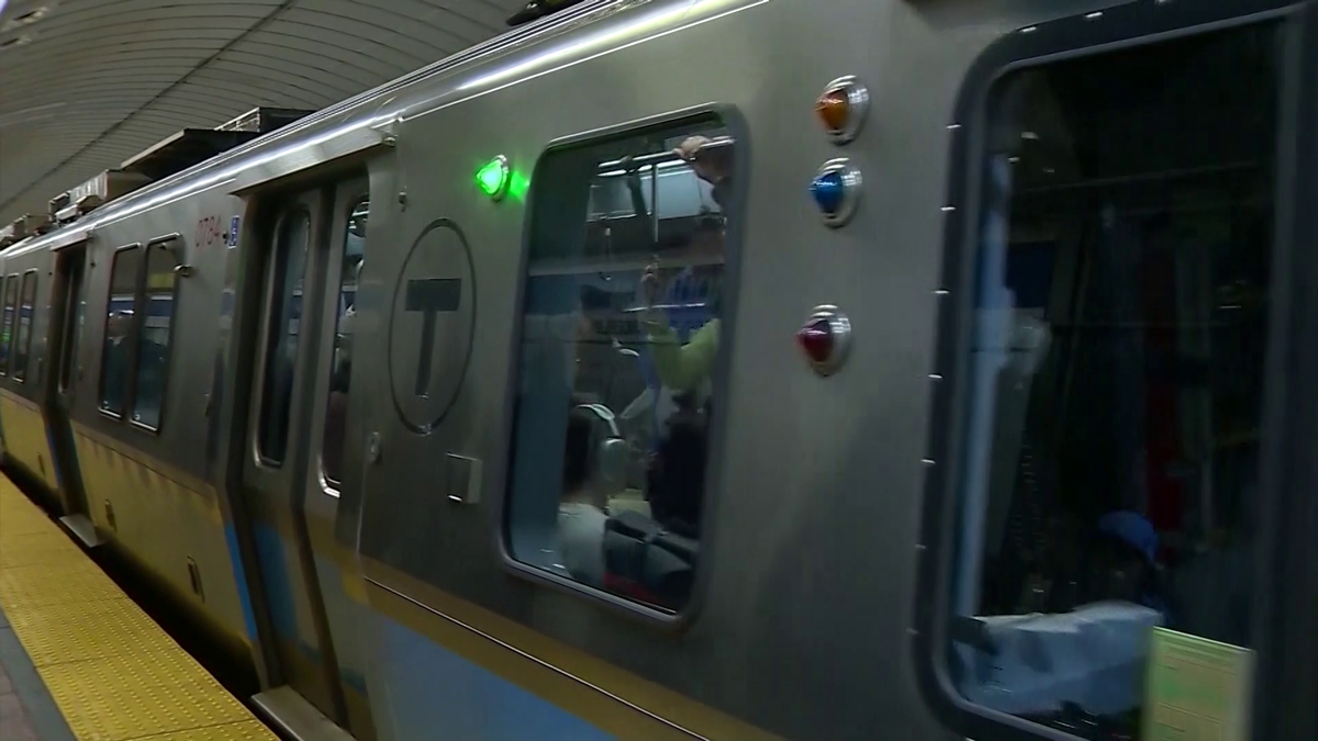 Use MBTA during Sumner Tunnel closure, officials urge