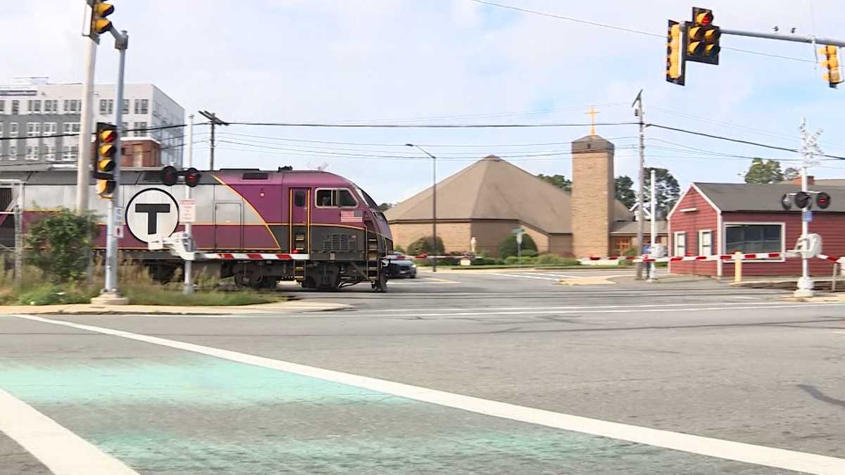 Wakefield residents plagued by sound of blaring train horns