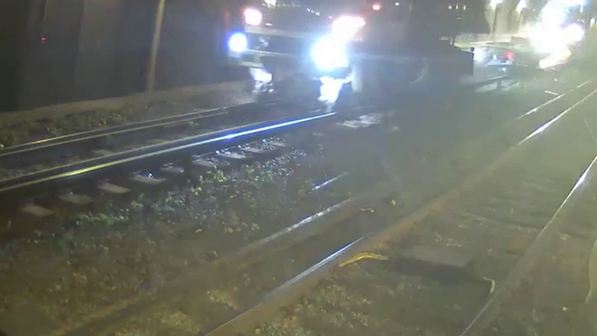 Video shows construction vehicles collide during Orange Line project