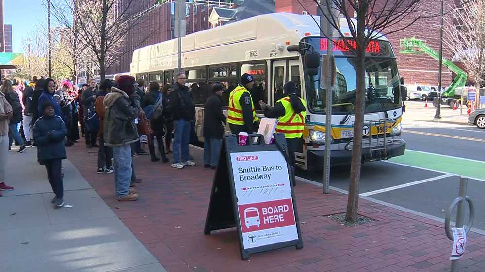 Red Line riders get first taste of MBTA weekend shutdowns