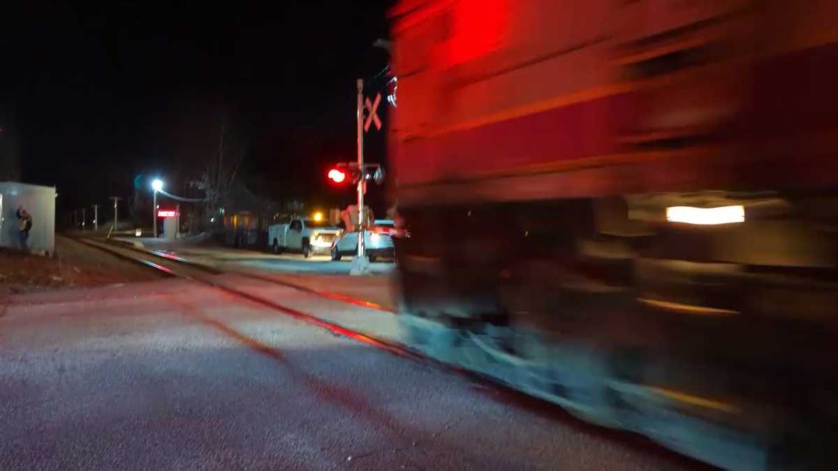 Wilmington selectmen raise new safety concerns about MBTA crossing gates