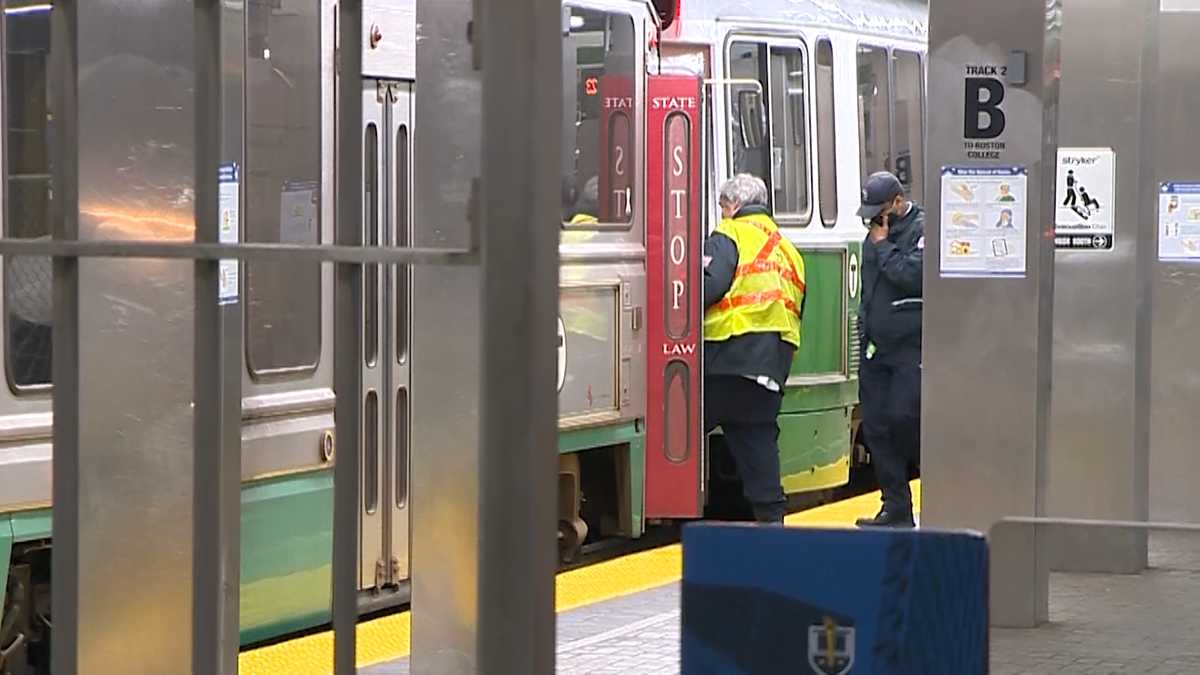 Green Line train derails near Park Street MBTA station