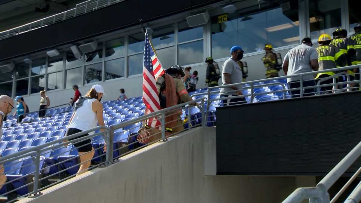 More than 300 people climb 2,000 stairs for Memorial Stair Climb
