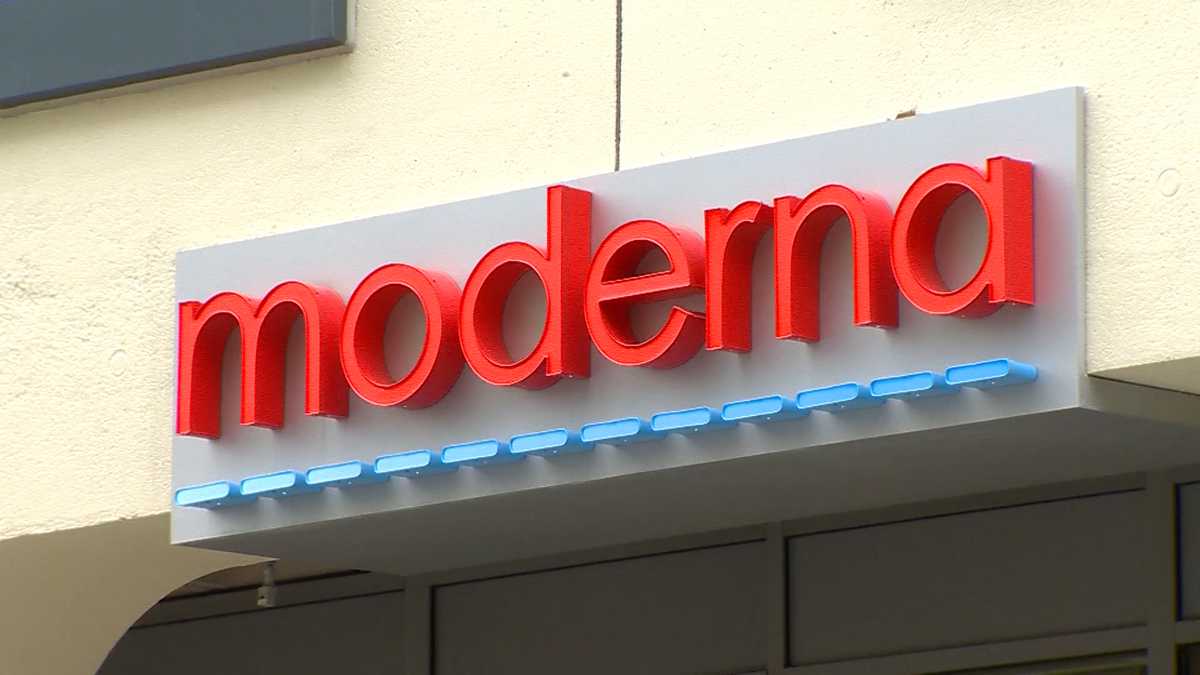 FDA authorizes Moderna COVID-19 vaccine FDA authorizes Moderna COVID-19 vaccine