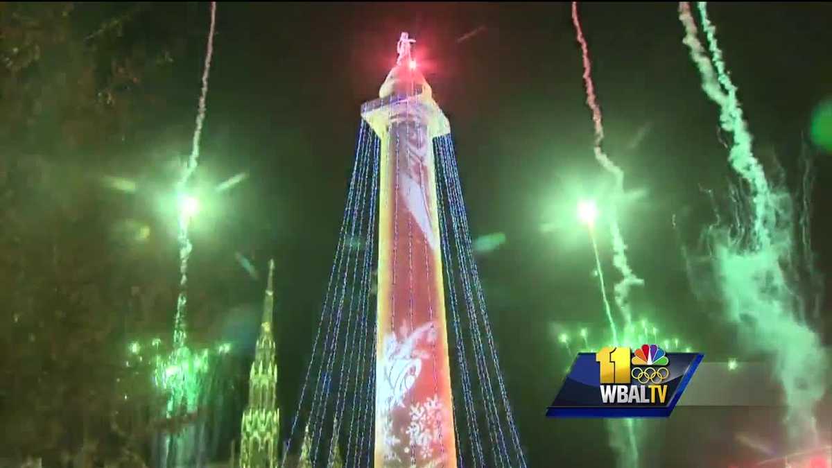 Video: Washington Monument lighting draws out festive crowd