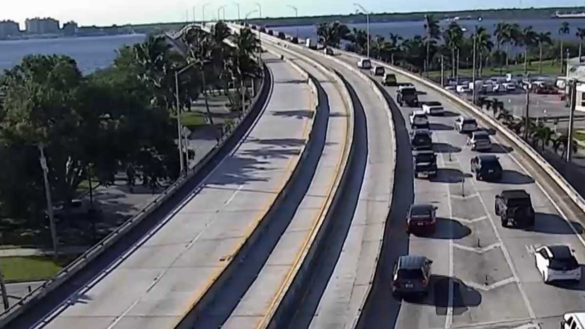 FDOT hosts ribbon cutting ceremony celebrating the new Caloosahatchee ...
