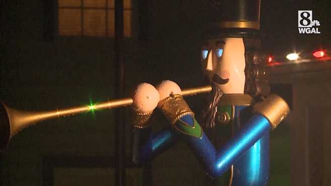 25 Nights of Lights: The Creter family